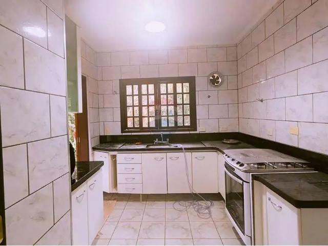 Casa / Sobrado em Condomínio para Locação em Mogi das Cruzes/SP Parque Residencial Itapeti 3 Quartos