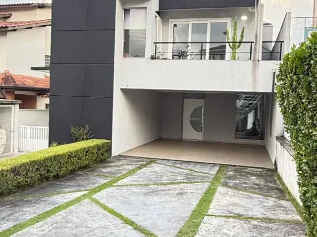 Casa / Sobrado em Condomínio para Locação em Mogi das Cruzes/SP Parque Residencial Itapeti 3 Quartos
