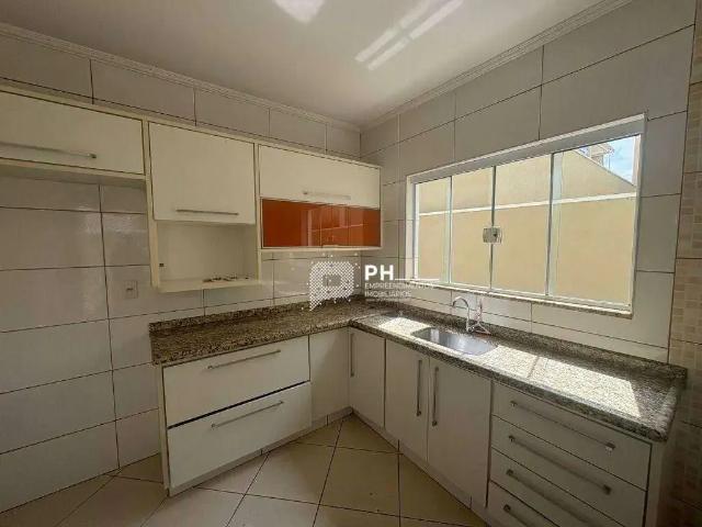 Casa / Sobrado em Condomínio para Locação em Mogi Guaçu/SP Jardim Rosa Cruz 3 Quartos