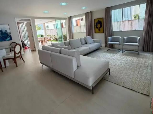 Casa / Sobrado em Condomínio para Locação em Natal/RN Ponta Negra 4 Quartos
