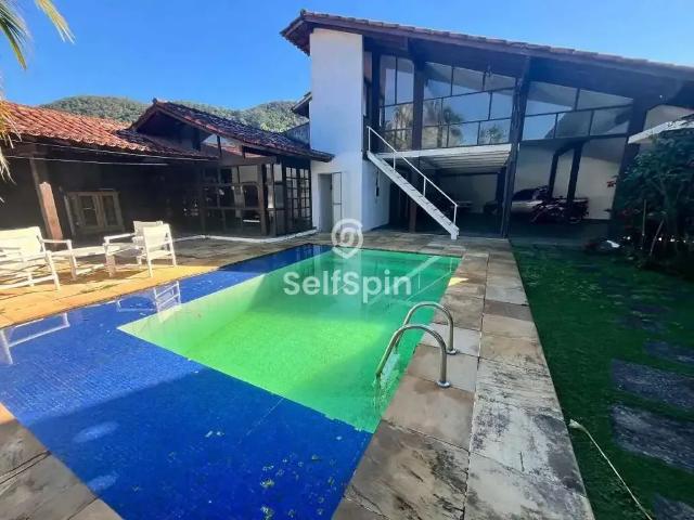 Casa / Sobrado em Condomínio para Locação em Niterói/RJ Itaipu 3 Quartos