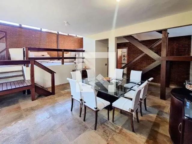 Casa / Sobrado em Condomínio para Locação em Niterói/RJ Maria Paula 3 Quartos