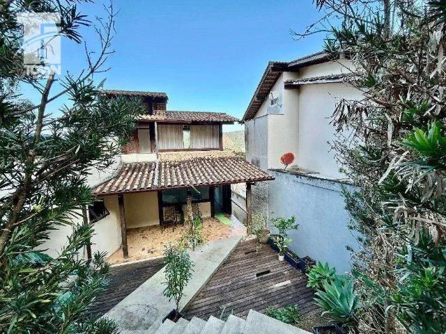Casa / Sobrado em Condomínio para Locação em Niterói/RJ Santo Antônio 4 Quartos