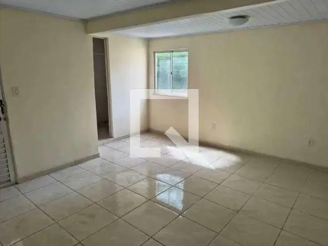Casa / Sobrado em Condomínio para Locação em Nova Iguaçu/RJ Da Luz 3 Quartos