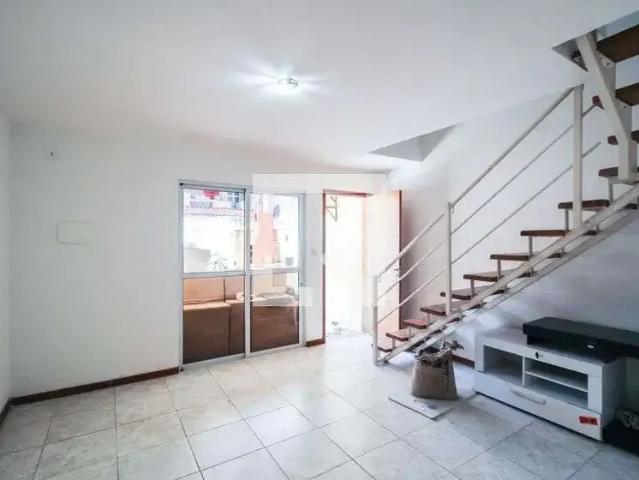 Casa / Sobrado em Condomínio para Locação em Nova Iguaçu/RJ Vila Sueli 2 Quartos