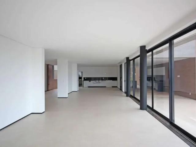 Casa / Sobrado em Condomínio para Locação em Nova Lima/MG Alphaville 4 Quartos