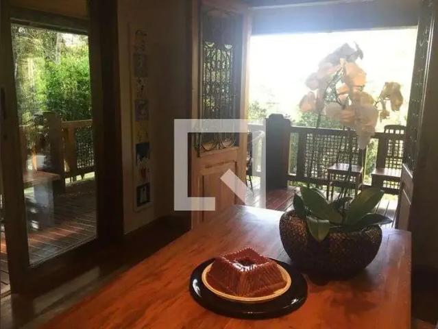 Casa / Sobrado em Condomínio para Locação em Nova Lima/MG Passárgada 4 Quartos