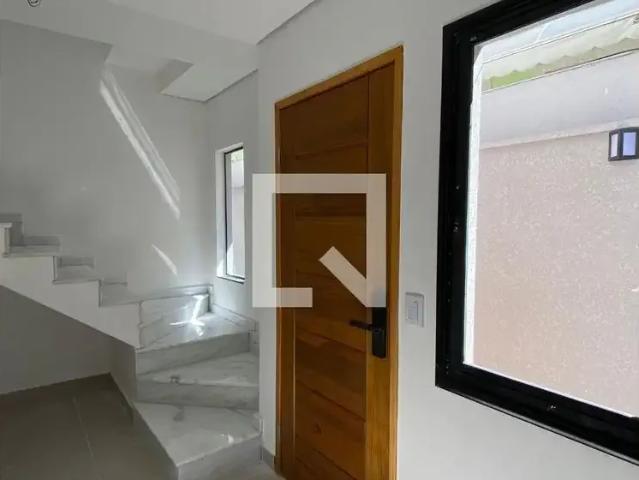 Casa / Sobrado em Condomínio para Locação em Osasco/SP Jardim das Flores 2 Quartos