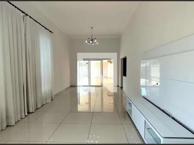 Casa / Sobrado em Condomínio para Locação em Paulínia/SP Parque Bom Retiro 4 Quartos
