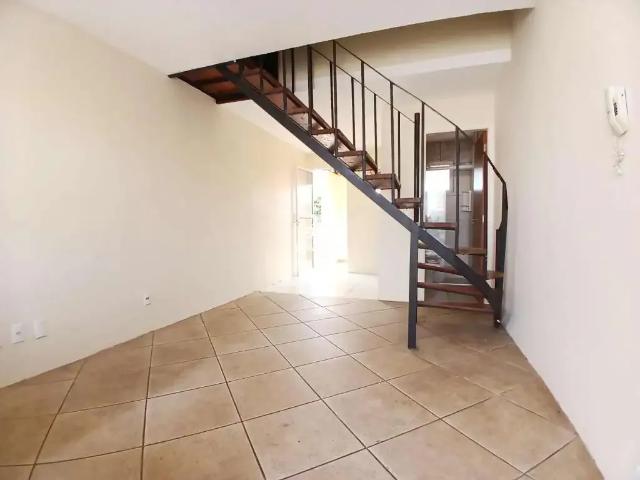 Casa / Sobrado em Condomínio para Locação em Pelotas/RS Fragata 2 Quartos