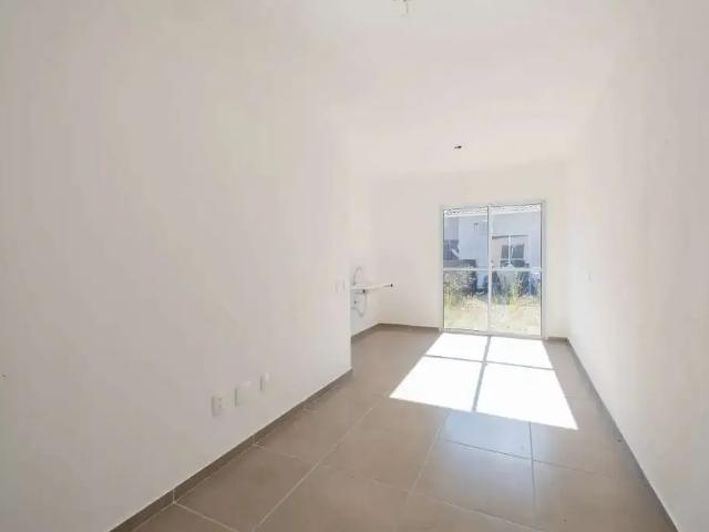 Casa / Sobrado em Condomínio para Locação em Pelotas/RS Três Vendas 2 Quartos