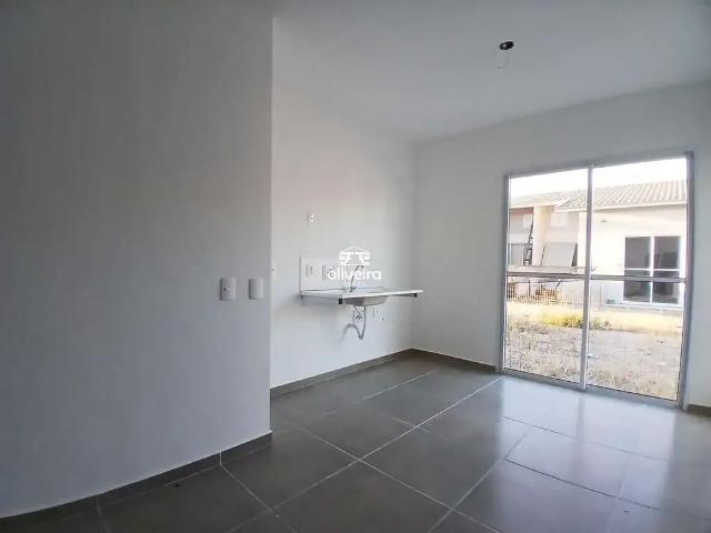 Casa / Sobrado em Condomínio para Locação em Pelotas/RS Três Vendas 2 Quartos