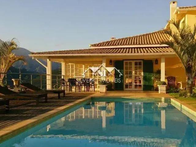 Casa / Sobrado em Condomínio para Locação em Petrópolis/RJ Cuiabá 6 Quartos