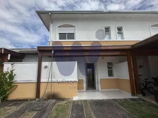 Casa / Sobrado em Condomínio para Locação em Pindamonhangaba/SP Loteamento Industrial Água Preta 3 Quartos