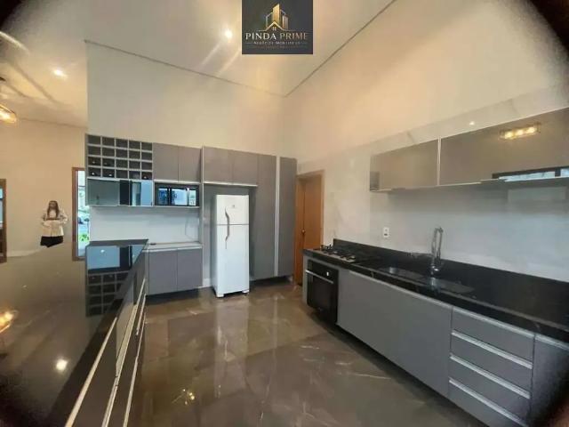 Casa / Sobrado em Condomínio para Locação em Pindamonhangaba/SP Loteamento Residencial Reserva dos Lagos 3 Quartos