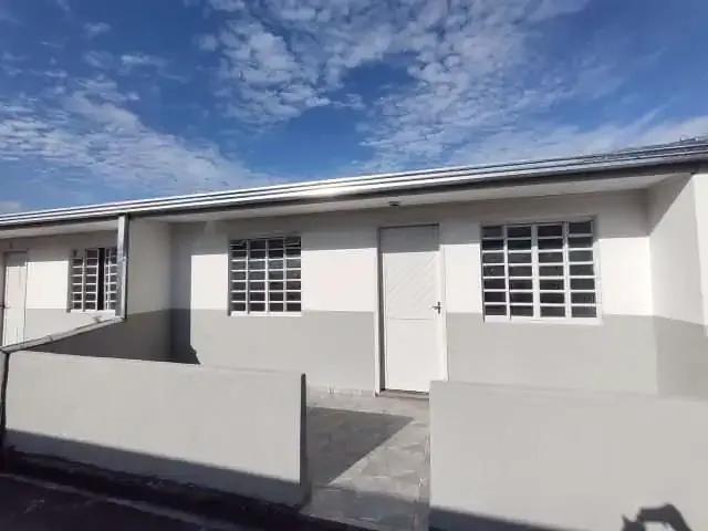 Casa / Sobrado em Condomínio para Locação em Pinhais/PR Alto Tarumã 2 Quartos