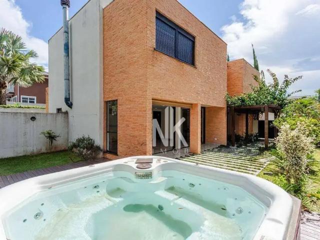 Casa / Sobrado em Condomínio para Locação em Pinhais/PR Alphaville Graciosa 4 Quartos