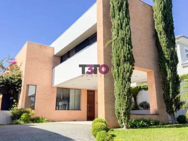 Casa / Sobrado em Condomínio para Locação em Pinhais/PR Alphaville Graciosa 3 Quartos