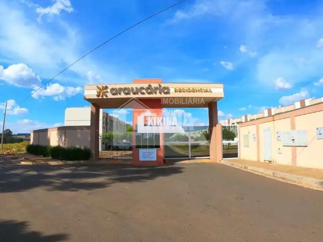 Casa / Sobrado em Condomínio para Locação em Ponta Grossa/PR Uvaranas 2 Quartos