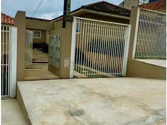 Casa / Sobrado em Condomínio para Locação em Ponta Grossa/PR Chapada 2 Quartos