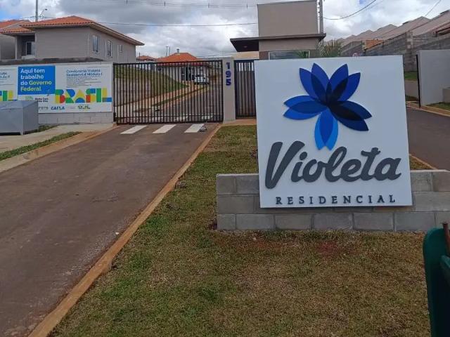 Casa / Sobrado em Condomínio para Locação em Ponta Grossa/PR Neves