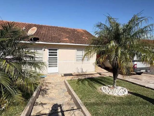 Casa / Sobrado em Condomínio para Locação em Ponta Grossa/PR Nova Rússia 2 Quartos