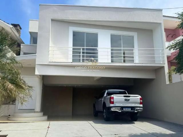 Casa / Sobrado em Condomínio para Locação em Ponta Grossa/PR Oficinas 3 Quartos