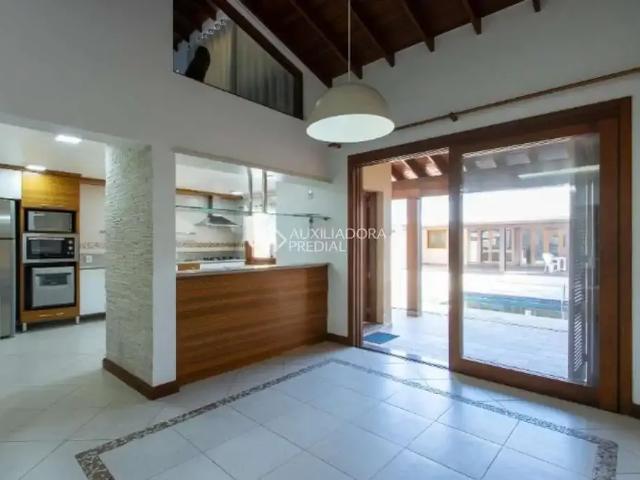 Casa / Sobrado em Condomínio para Locação em Porto Alegre/RS Tristeza 3 Quartos