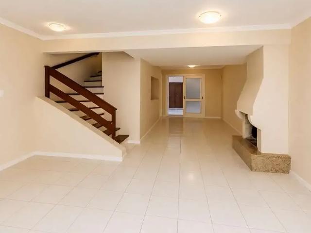 Casa / Sobrado em Condomínio para Locação em Porto Alegre/RS Boa Vista 3 Quartos