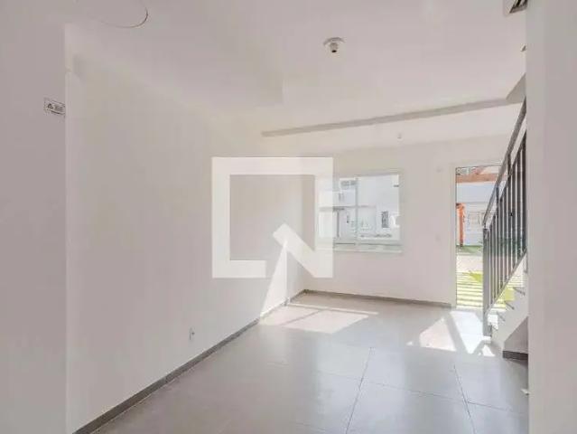 Casa / Sobrado em Condomínio para Locação em Porto Alegre/RS Campo Novo 2 Quartos