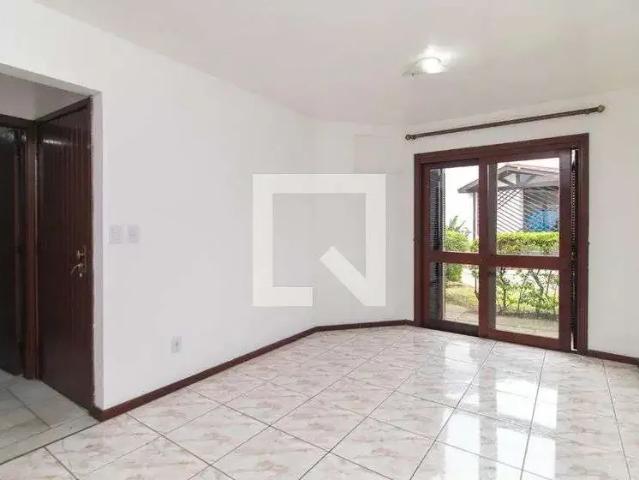 Casa / Sobrado em Condomínio para Locação em Porto Alegre/RS Cavalhada 3 Quartos