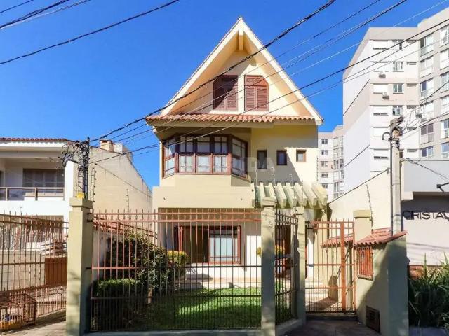 Casa / Sobrado em Condomínio para Locação em Porto Alegre/RS Cristal 4 Quartos