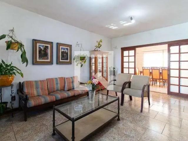 Casa / Sobrado em Condomínio para Locação em Porto Alegre/RS Espírito Santo 5 Quartos