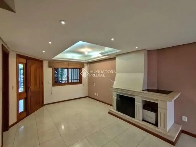 Casa / Sobrado em Condomínio para Locação em Porto Alegre/RS Espírito Santo 3 Quartos