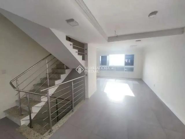 Casa / Sobrado em Condomínio para Locação em Porto Alegre/RS Espírito Santo 3 Quartos