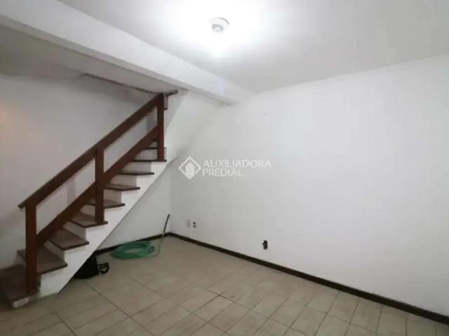 Casa / Sobrado em Condomínio para Locação em Porto Alegre/RS Farrapos 3 Quartos