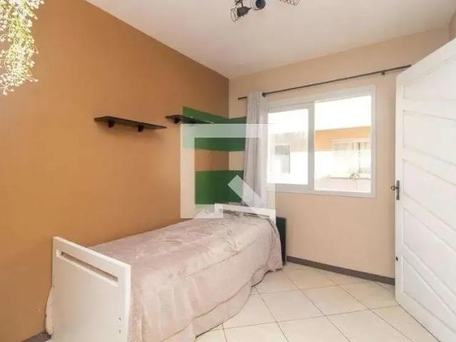 Casa / Sobrado em Condomínio para Locação em Porto Alegre/RS Guarujá 3 Quartos