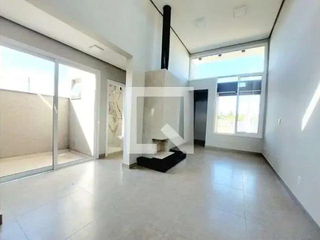 Casa / Sobrado em Condomínio para Locação em Porto Alegre/RS Hípica 3 Quartos