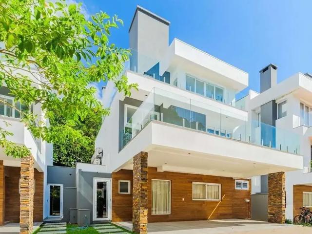 Casa / Sobrado em Condomínio para Locação em Porto Alegre/RS Ipanema 3 Quartos