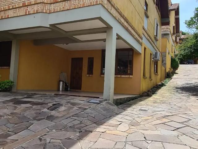 Casa / Sobrado em Condomínio para Locação em Porto Alegre/RS Jardim Isabel 3 Quartos