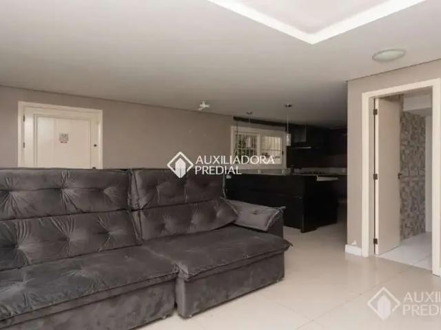 Casa / Sobrado em Condomínio para Locação em Porto Alegre/RS Jardim Itu Sabará 3 Quartos