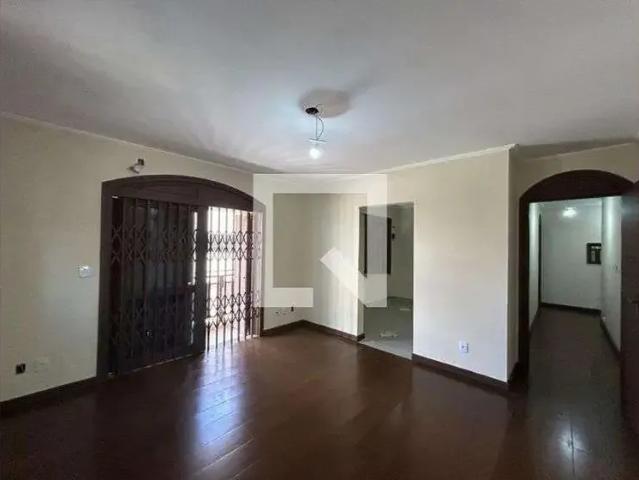 Casa / Sobrado em Condomínio para Locação em Porto Alegre/RS Jardim Itu Sabará 3 Quartos