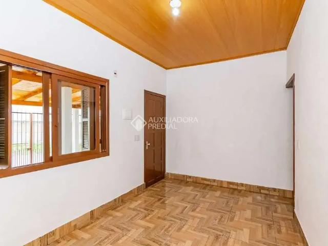 Casa / Sobrado em Condomínio para Locação em Porto Alegre/RS Morro Santana 2 Quartos