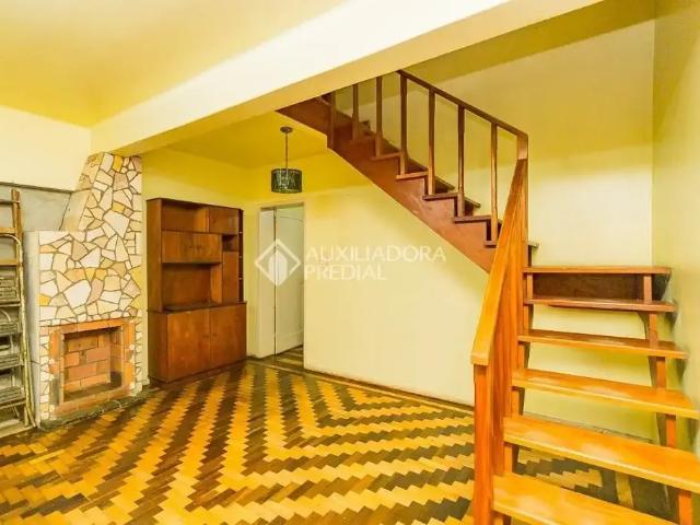 Casa / Sobrado em Condomínio para Locação em Porto Alegre/RS Petrópolis 3 Quartos