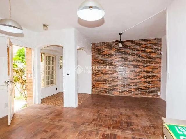 Casa / Sobrado em Condomínio para Locação em Porto Alegre/RS Rubem Berta 1 Quartos