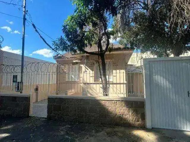Casa / Sobrado em Condomínio para Locação em Porto Alegre/RS São Geraldo 3 Quartos