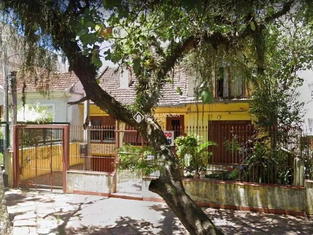 Casa / Sobrado em Condomínio para Locação em Porto Alegre/RS São João 4 Quartos