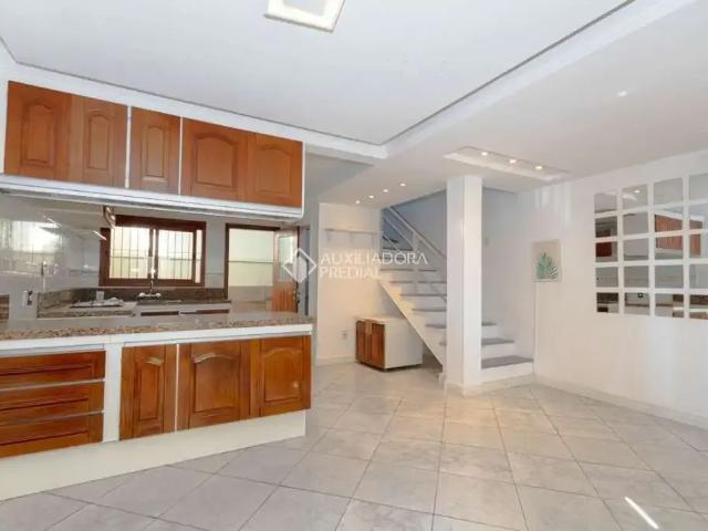Casa / Sobrado em Condomínio para Locação em Porto Alegre/RS Sarandi 2 Quartos