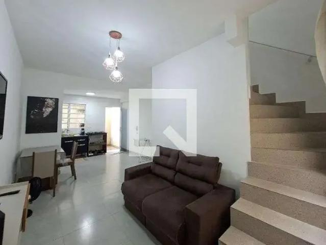 Casa / Sobrado em Condomínio para Locação em Praia Grande/SP Vilamar 2 Quartos
