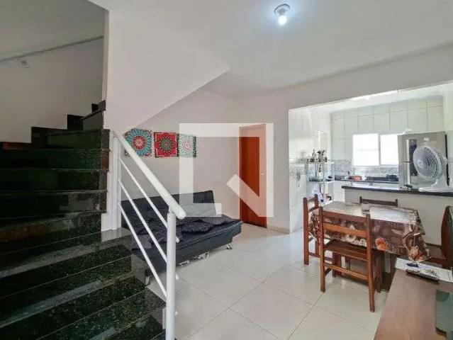 Casa / Sobrado em Condomínio para Locação em Praia Grande/SP Vilamar 2 Quartos